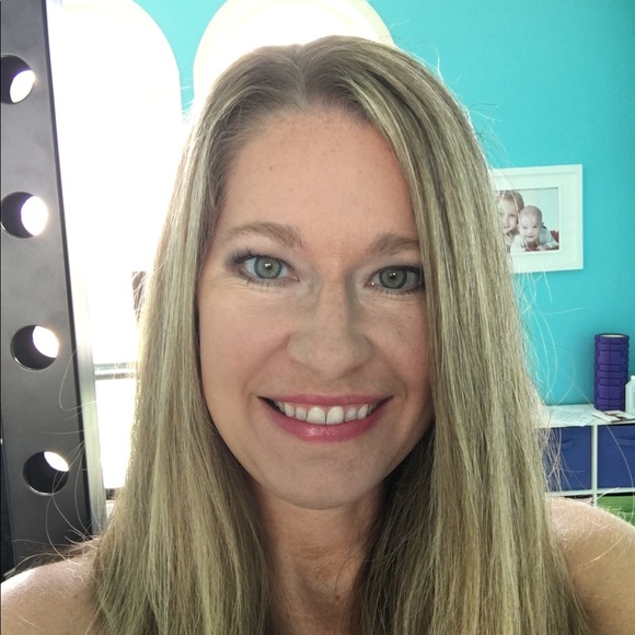 Kelly posh ambassador 🦄's Closet (@kelketchum) | Poshmark